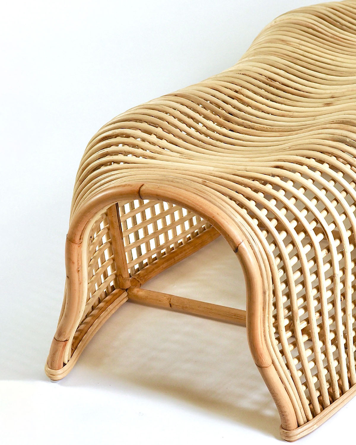 SIG Curved Bench – HŌMU DESIGN